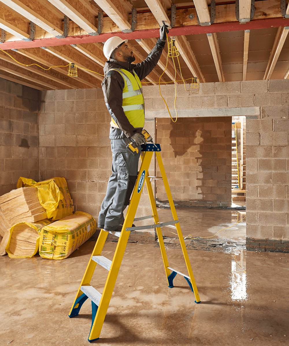 Step Ladders – Werner UK Sales & Distribution Ltd